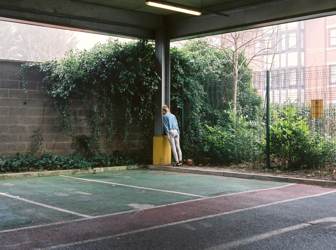 Kanojo：攝影師 Kris Moore 打造新一代仆街少女 - The Femin