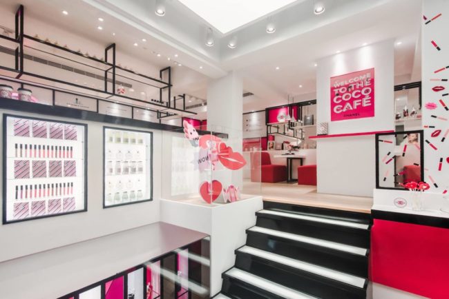 終於等到Coco Café ！Chanel 美妝快閃店登陸台北，夢幻裝置讓妳進去後就捨不得出來了 - The Femin