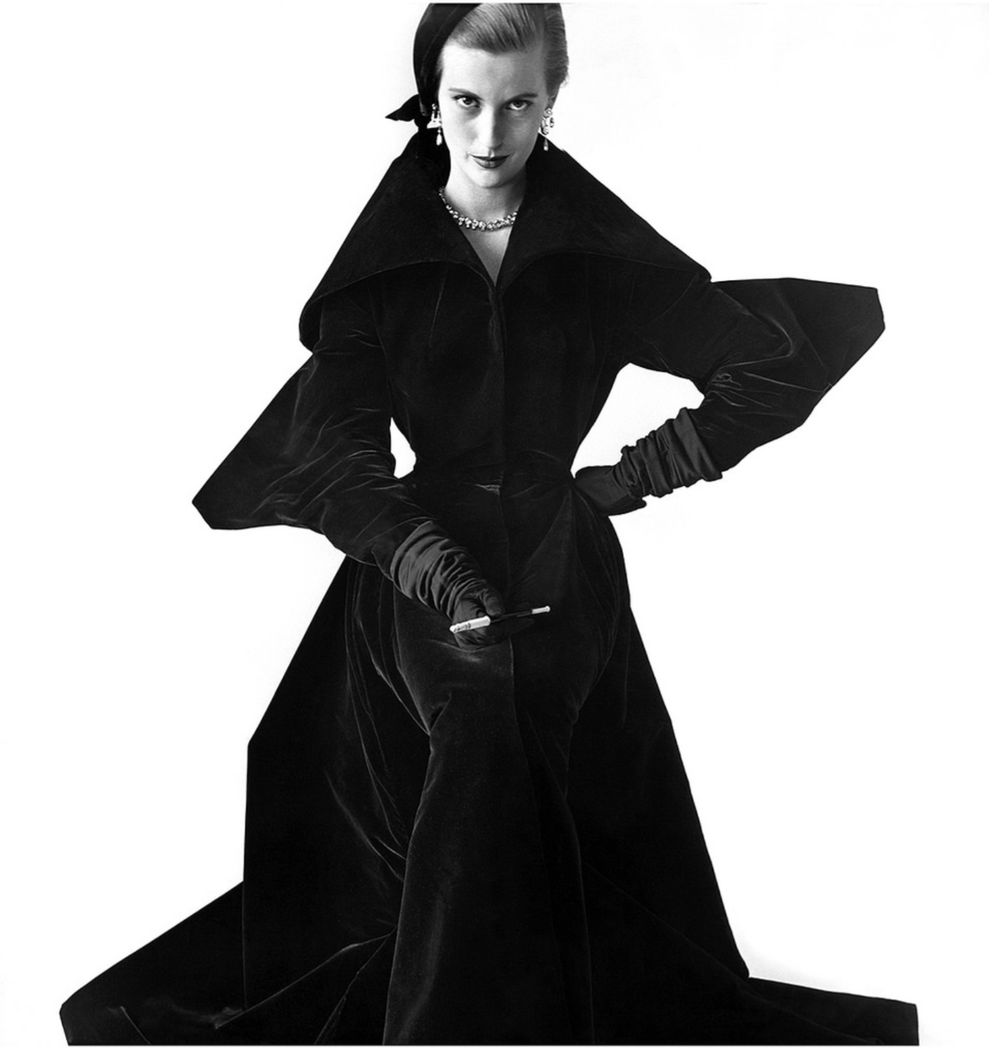 #FashionPioneer：風格形塑者，成全女性想望的模樣——時裝教父 Charles James - The Femin