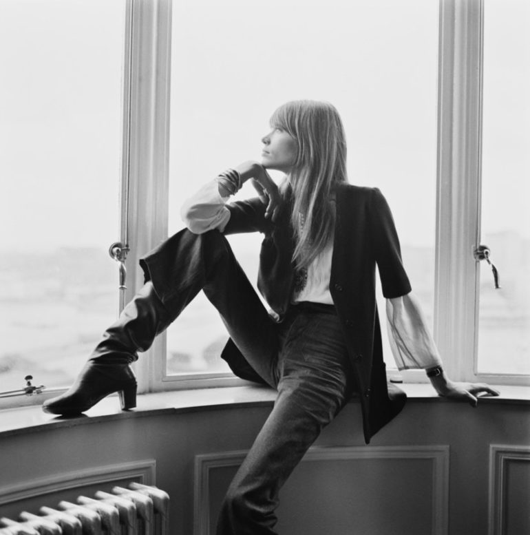 #FashionIcon：1960年代的風格女神——法國歌手 Françoise Hardy - The Femin
