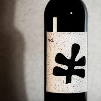 由海藻製成的「新時代紙張」Notpla Paper，以美麗之姿落實環保決心 - The Femin